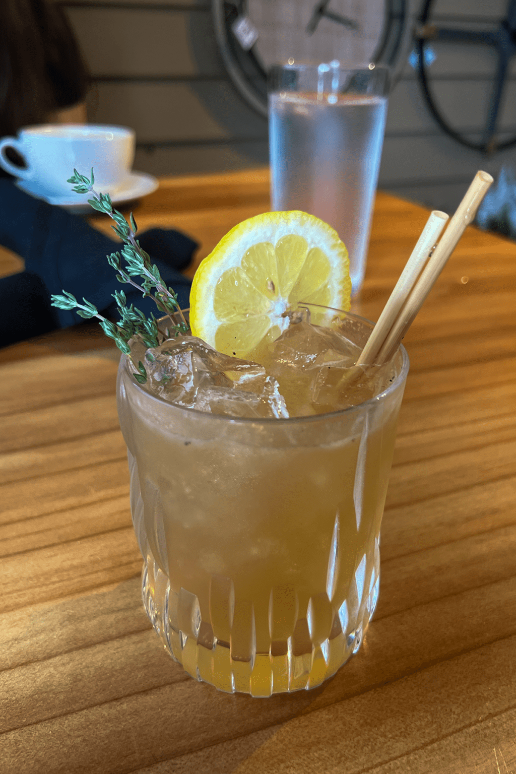 Top 10 Cocktails Spots in Grants Pass - VisitGrantsPass
